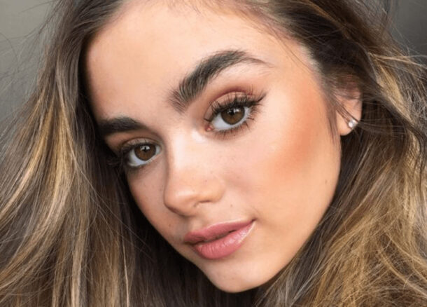 4 Penteados para noivas cacheadas - Juliana Rakoza