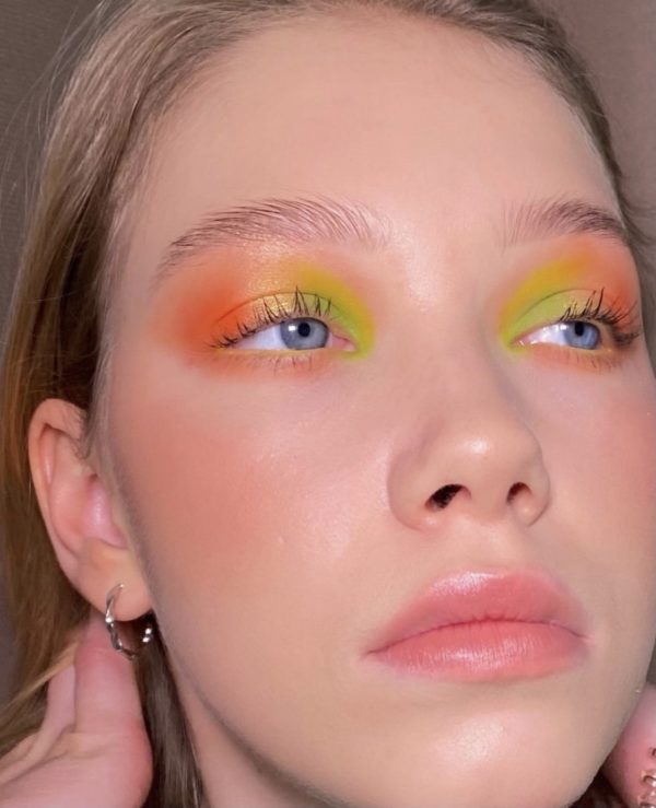 Maquiagem colorida como usar: Como fazer fixar?
