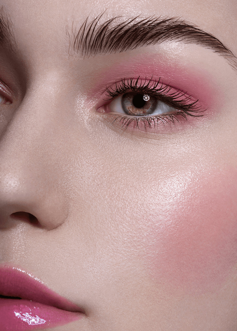 Maquiagem rosa: Simples e fácil de fazer